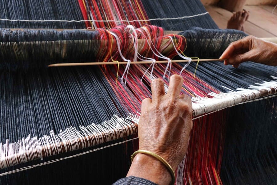 Ban Na - An Ethnic Village Known For Its Traditional Weaving - Laos Tours